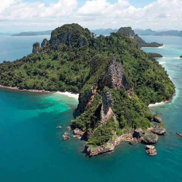 Krabi Snorkeling Day Tour 4 islands by Speedboat