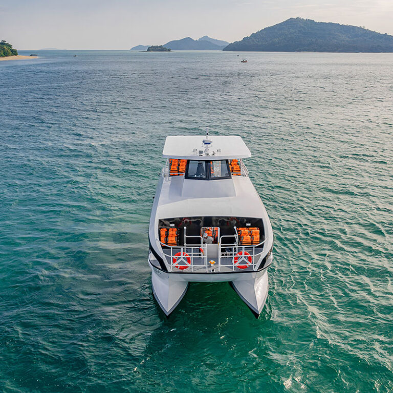 Phuket Exclusive Private Charters Yacht Power Catamaran | Phuket Dream ...